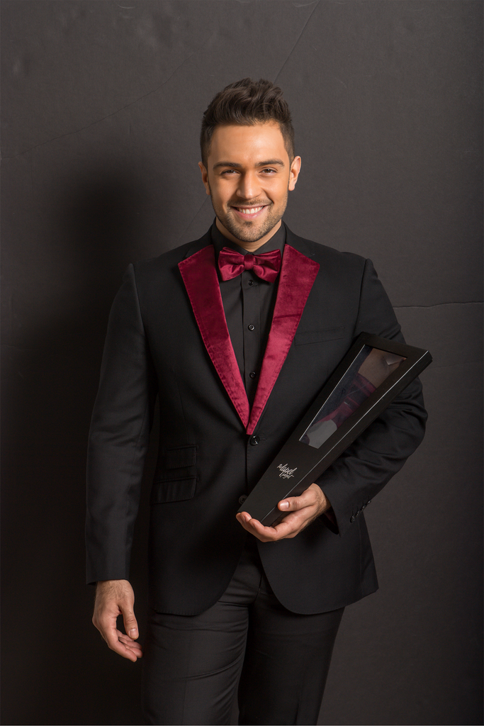 Burgundy Velvet Lapels | The Lapel Project